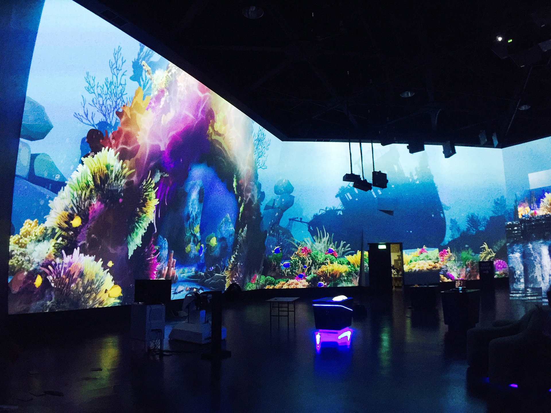 Science Center Visitors Explore New Dimensions